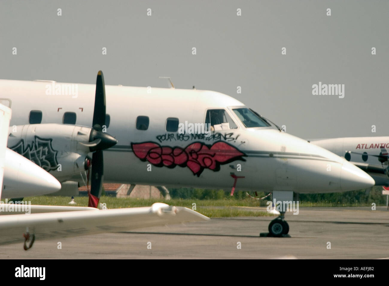 rarely image of private jet plane tagged in nantes french airport ...