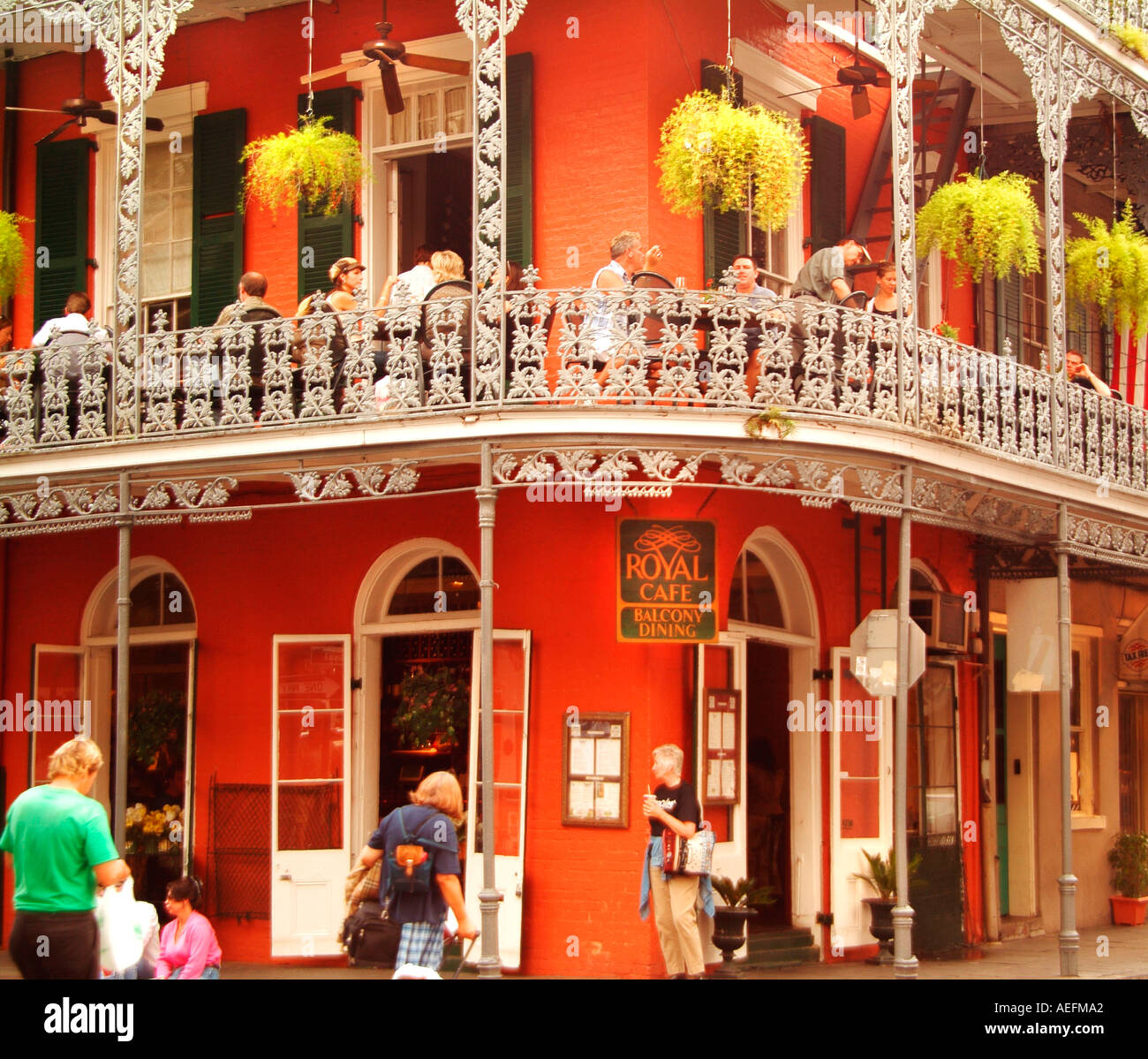 New Orleans French Quarter cafe Stock Photo - Alamy