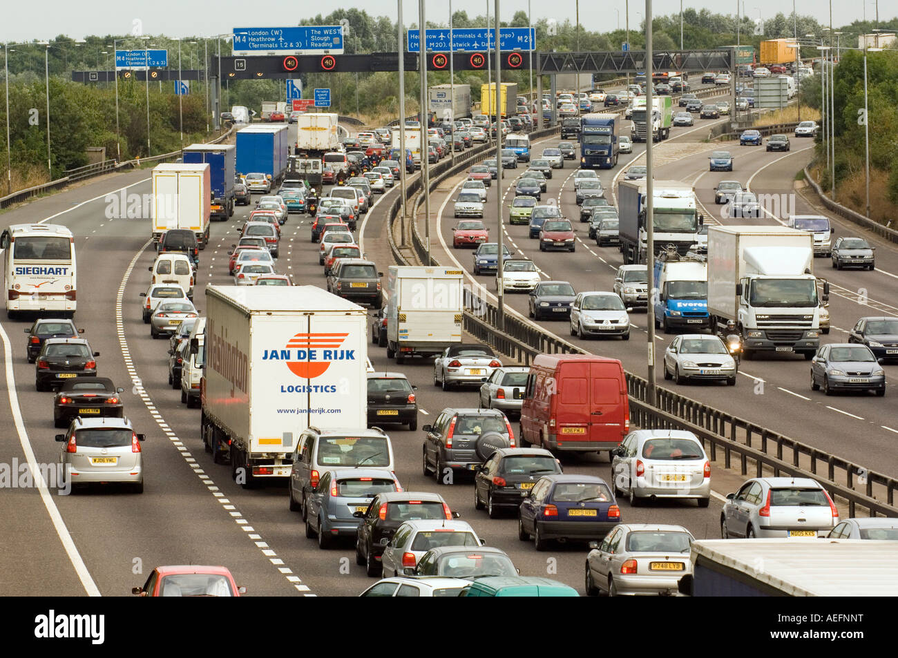 Eight lane motorway hi-res stock photography and images - Alamy