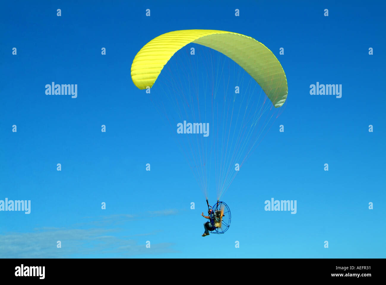Machine powered parachute Stock Photo - Alamy