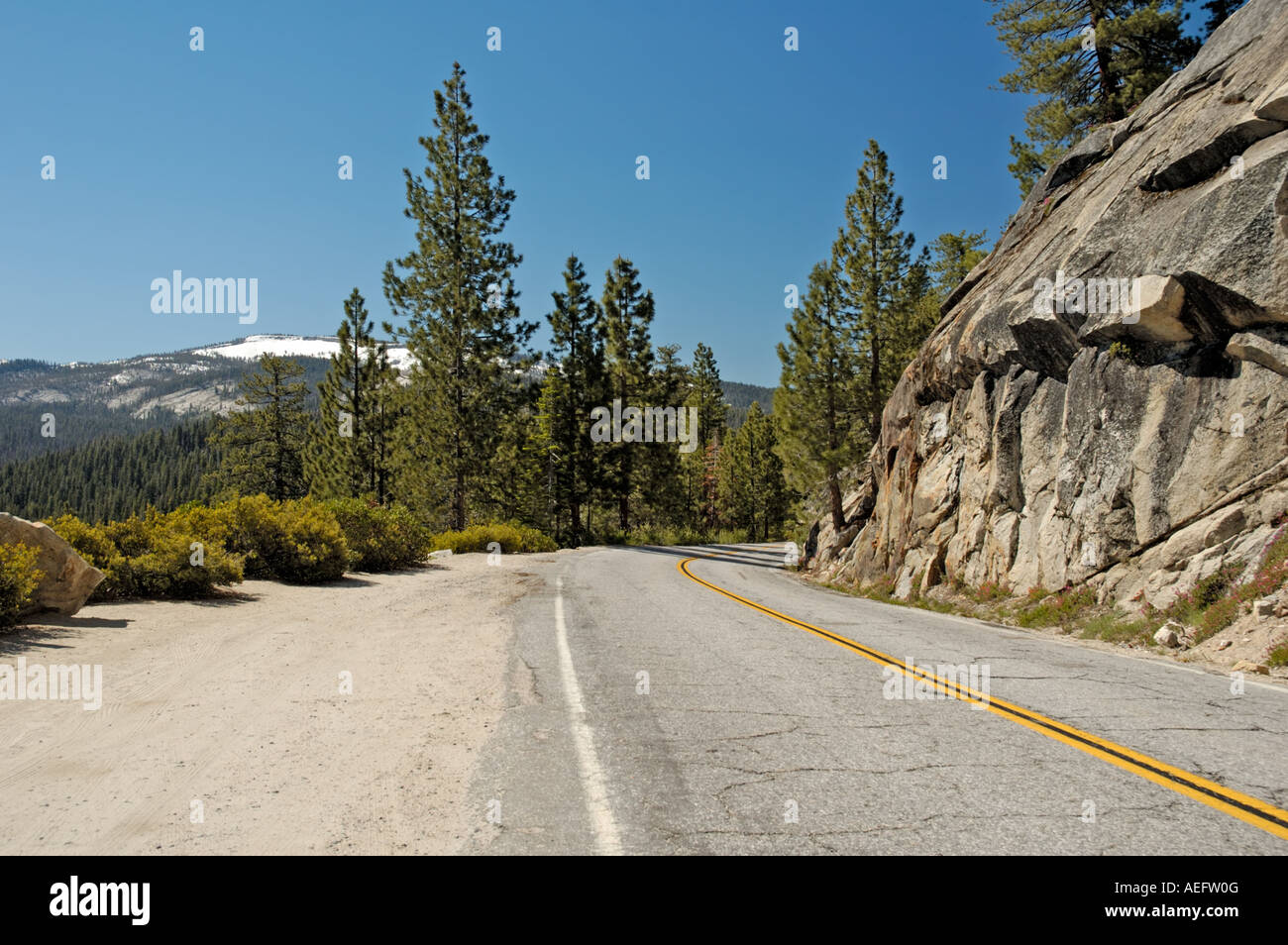 Glacier point road hi-res stock photography and images - Alamy