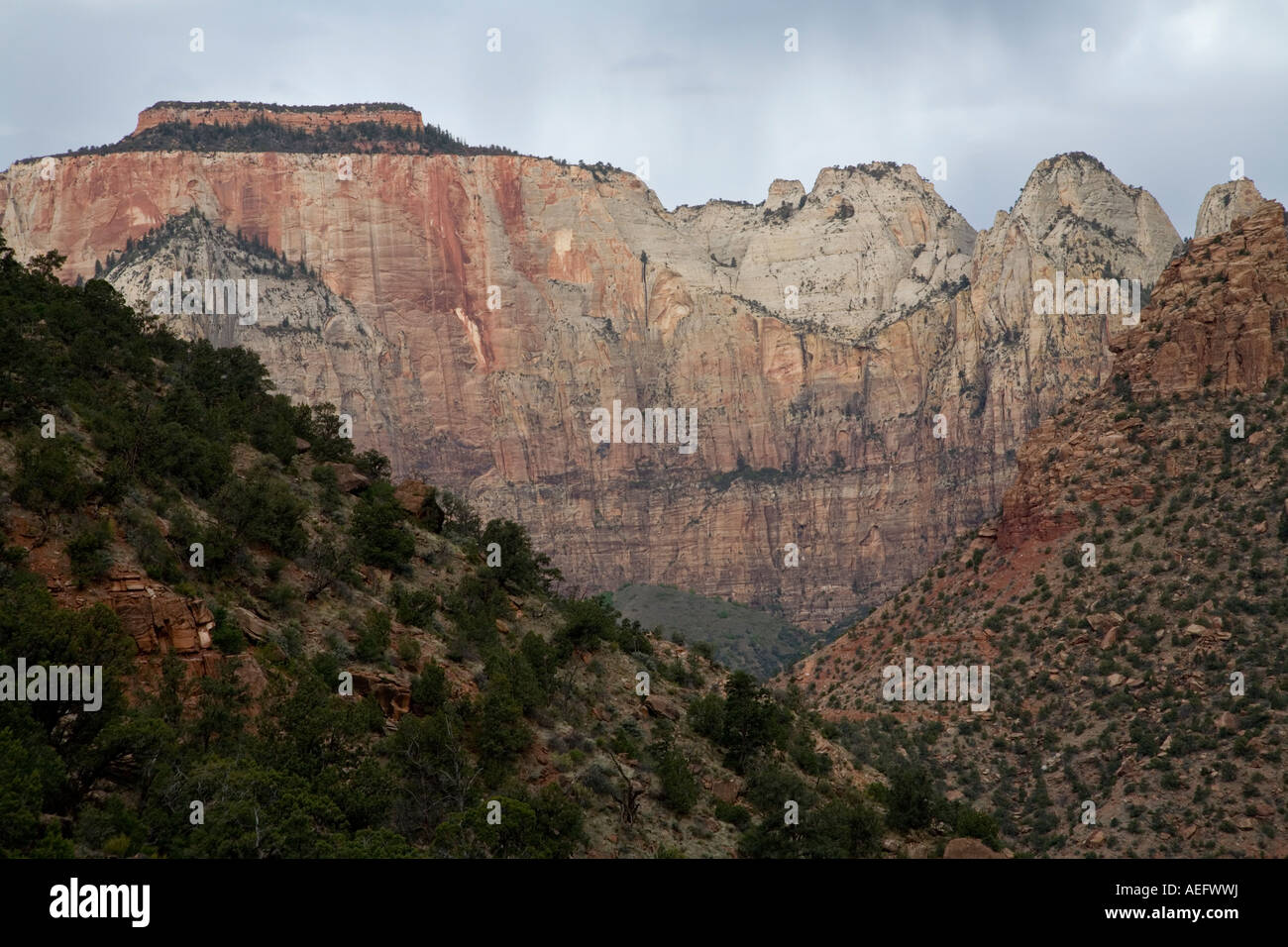 Hoodoo canyonland national park hi-res stock photography and images - Alamy