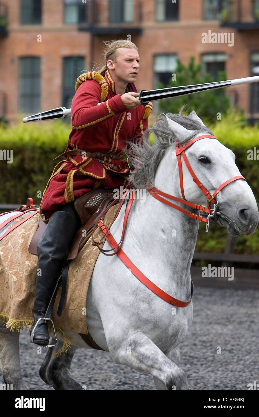 Medieval knight galloping horse hi-res stock photography and images - Alamy