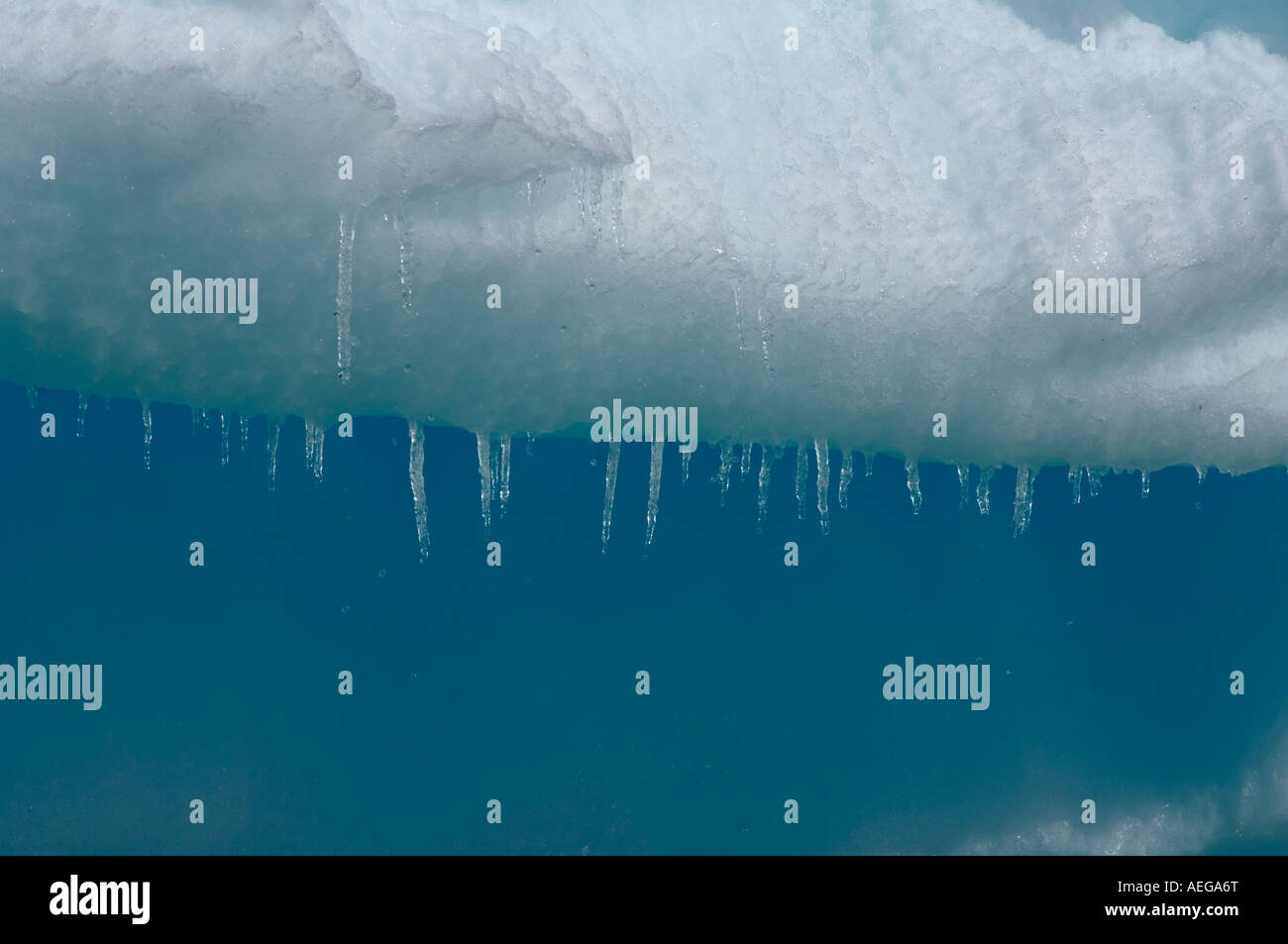 Melting iceberg dripping water hi-res stock photography and images - Alamy