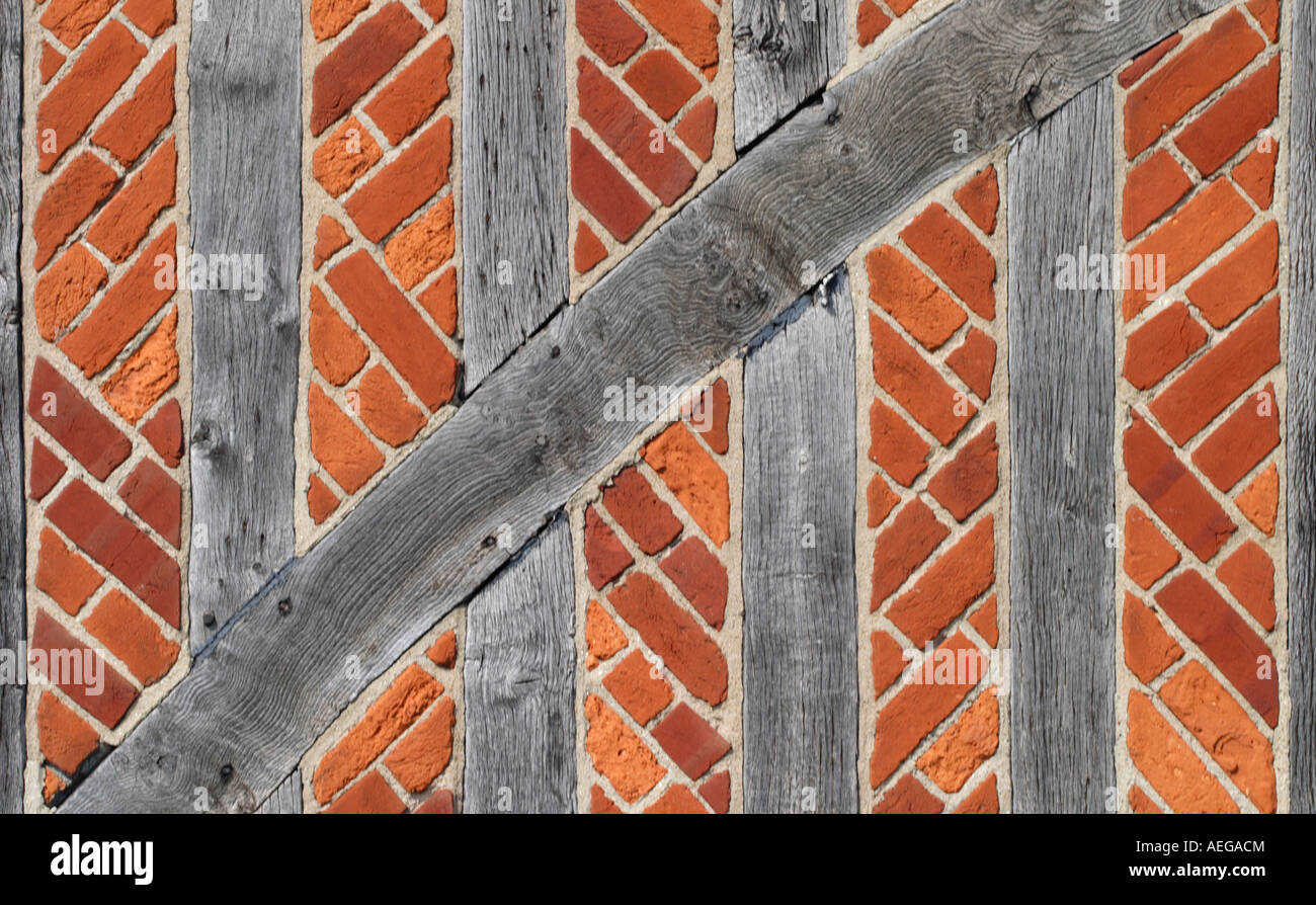 Timber frame and bricks detail hi-res stock photography and images - Alamy