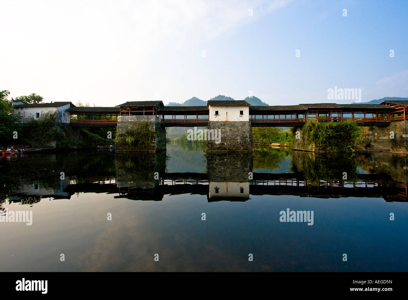 Song Dynasty Caihong Bridge Qinghua Village Wuyuan China Stock Photo ...