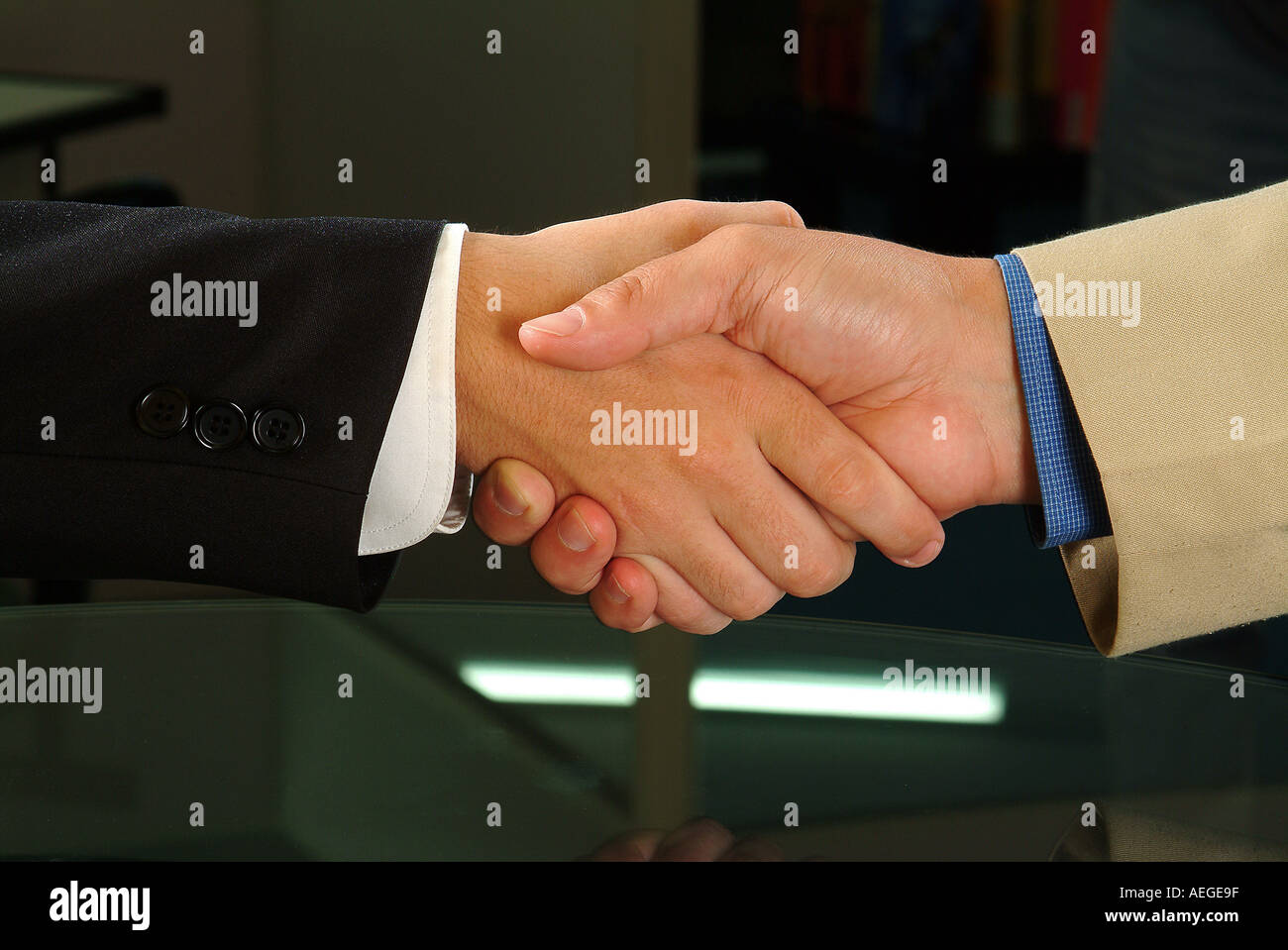 Businessman hands shaking handshake agreement pact accord settlement ...