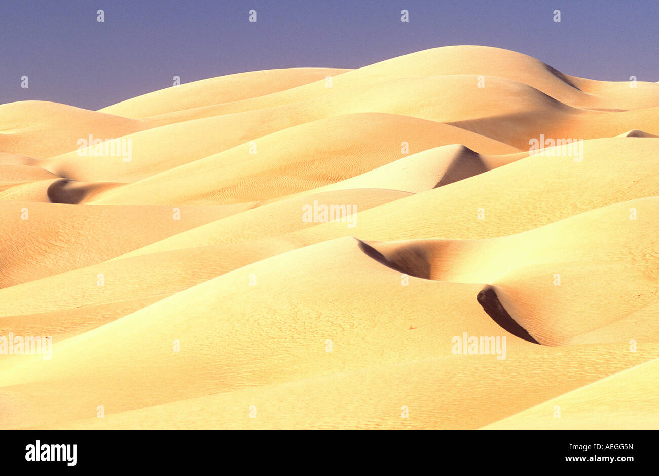 Sand dunes of Great Sahara Adrar Mauritania Stock Photo - Alamy