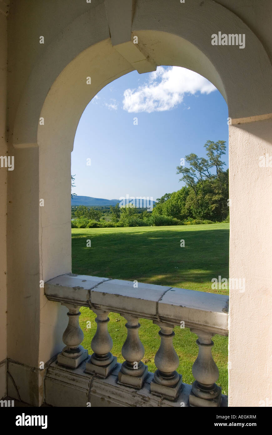 Bard college campus hi-res stock photography and images - Alamy