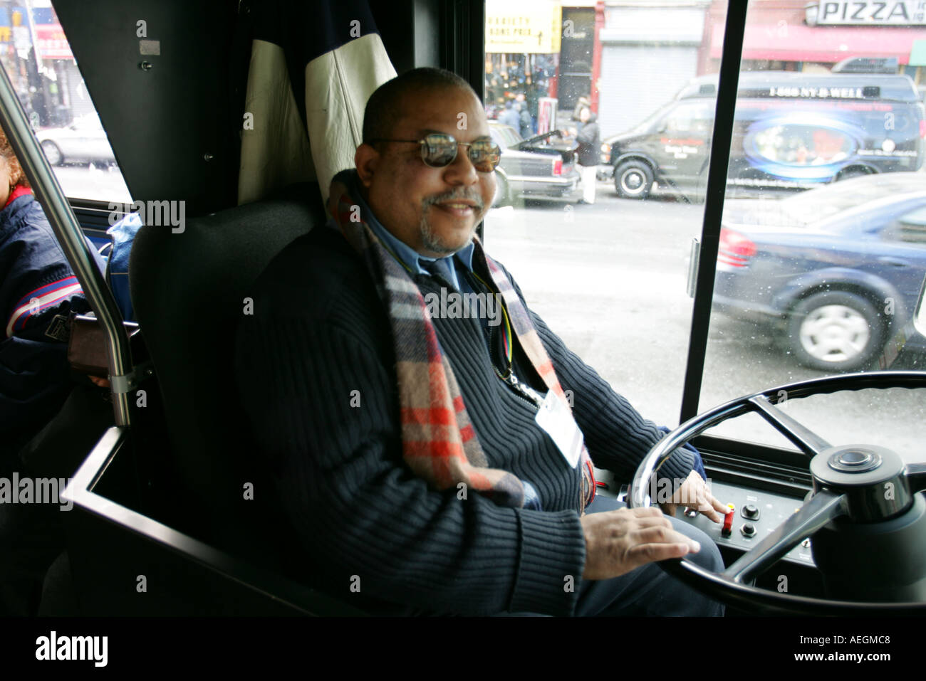 New York City bus driver Stock Photo - Alamy