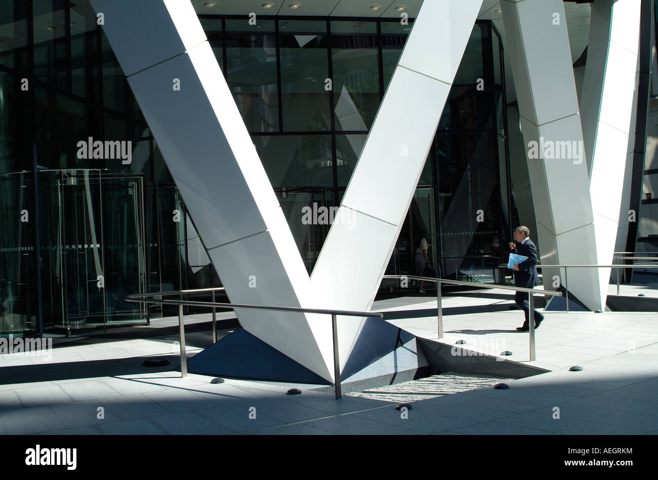 Entrance the gherkin building london hi-res stock photography and ...