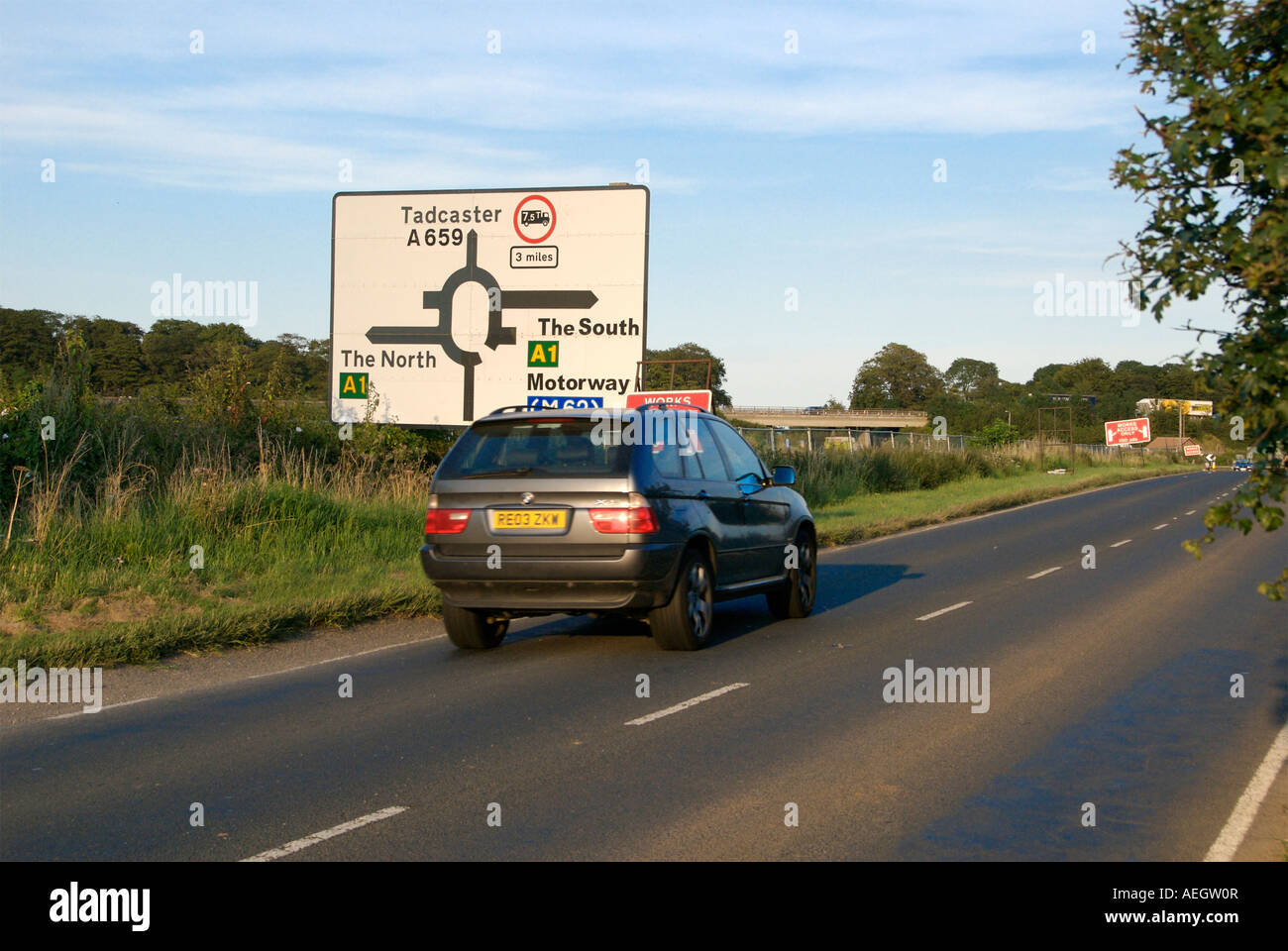 Entering roundabout hi-res stock photography and images - Alamy