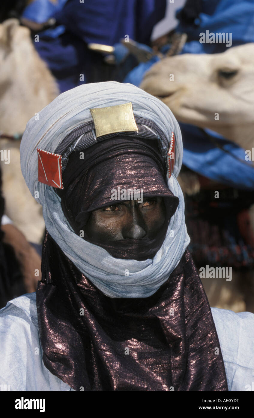 Mali Menaka near Gao, Man of Tuareg tribe with camel Stock Photo - Alamy