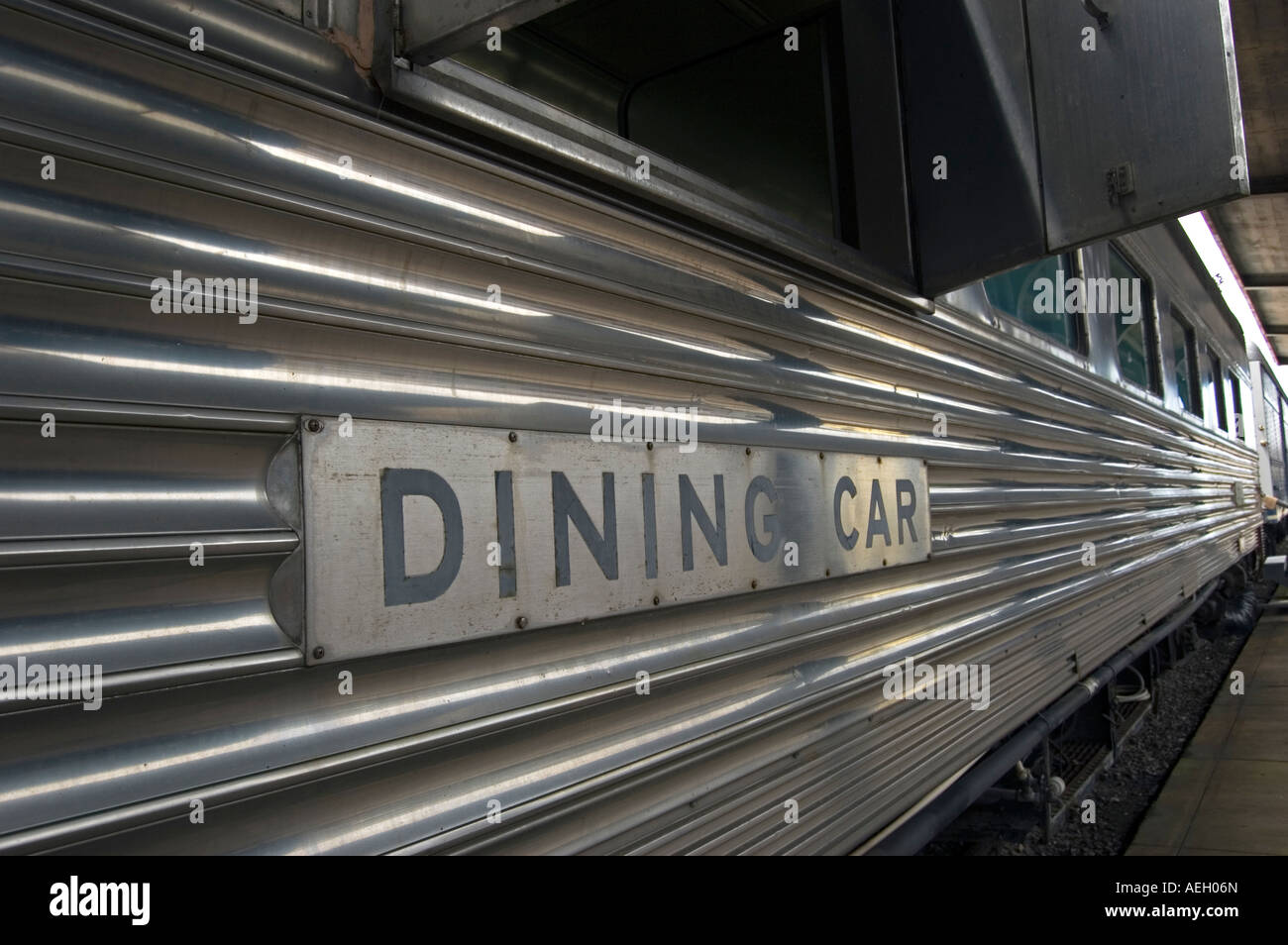 Rail road dining car hi-res stock photography and images - Alamy