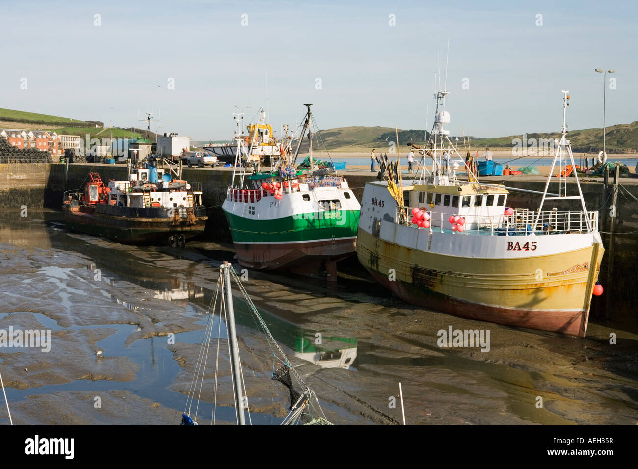 Padstow Cornwall UK Pretty fishing harbour and town on North Cornish ...