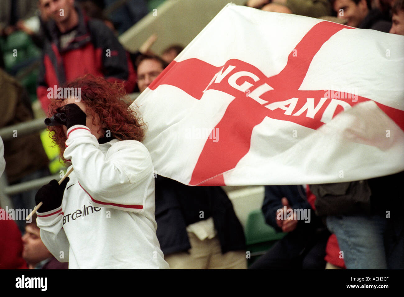 Female england rugby union fan hi-res stock photography and images - Alamy