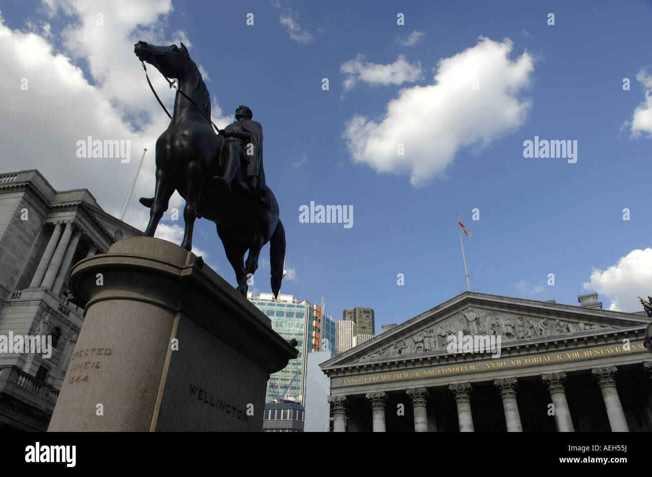 The royal exchange london cash money hi-res stock photography and ...