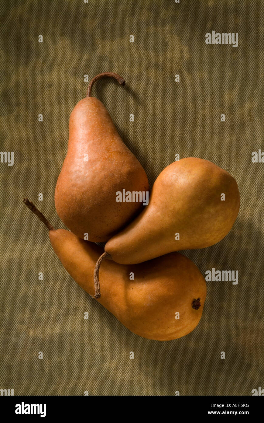 3 Packham pears Stock Photo - Alamy