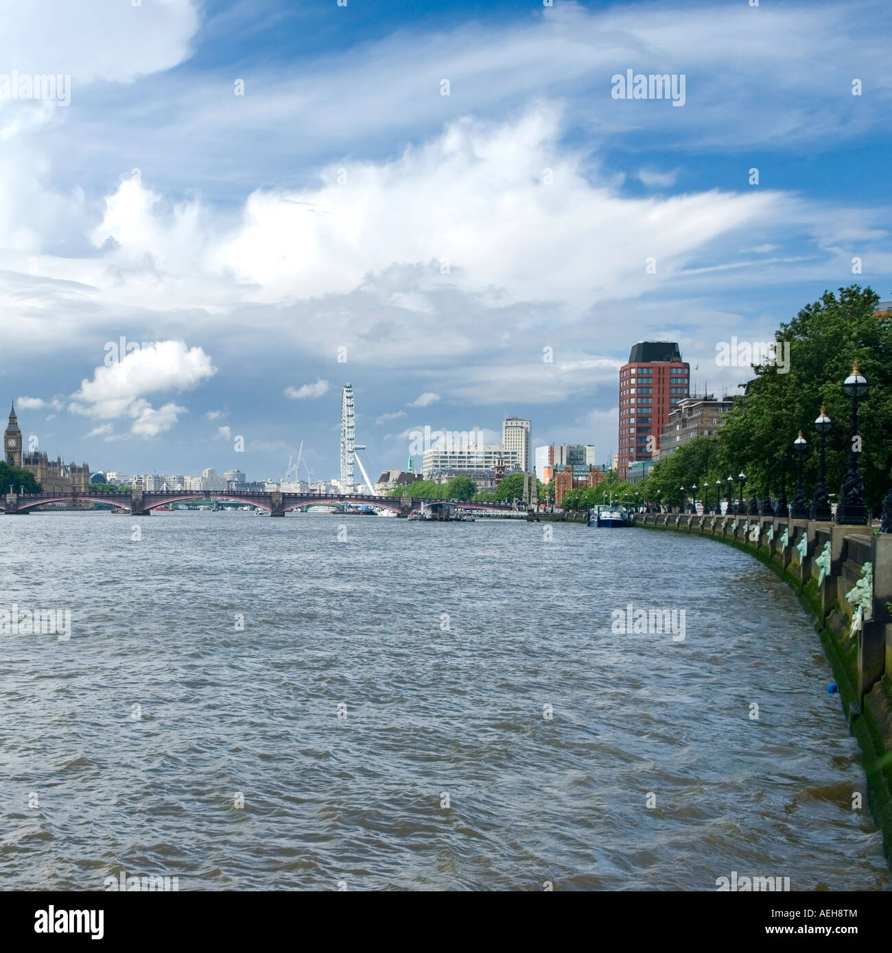 London river thames traveller hi-res stock photography and images - Alamy