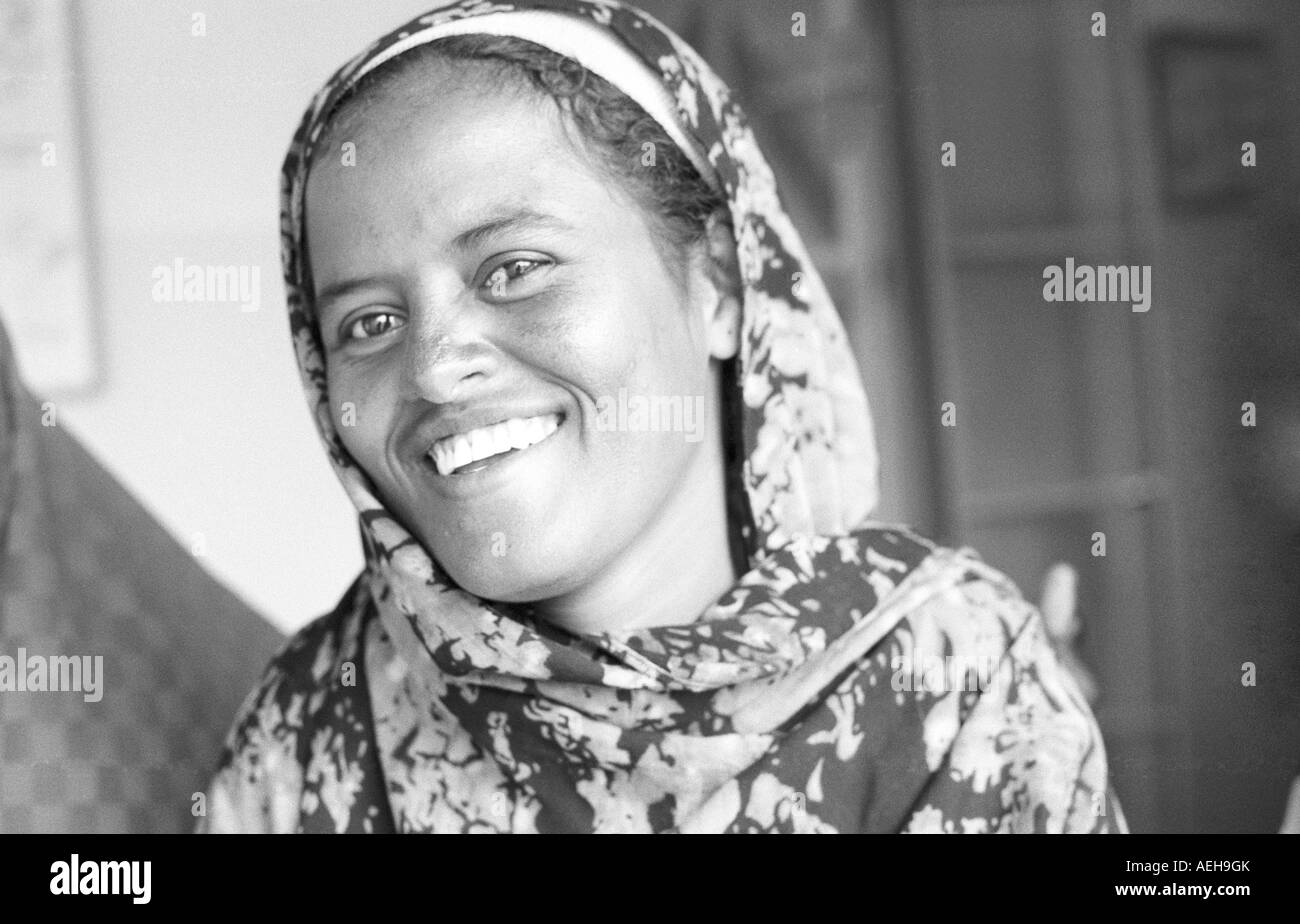 Smiling somali woman hi-res stock photography and images - Alamy
