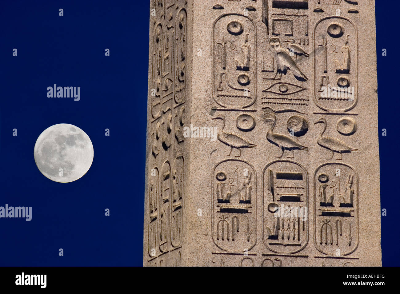 Obelisk rising hi-res stock photography and images - Alamy