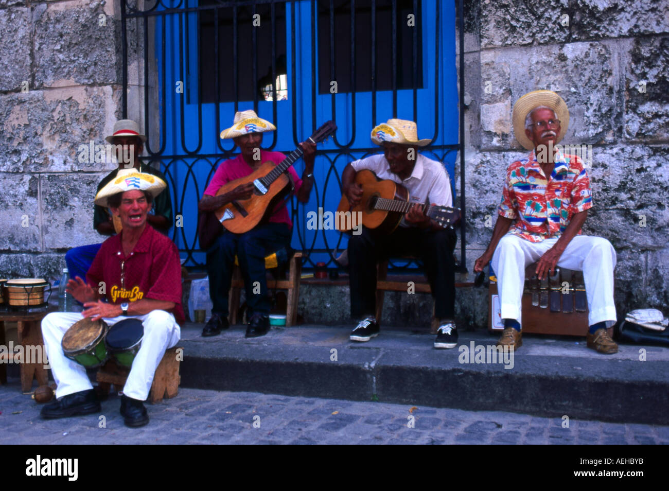 Cuban street bands hi-res stock photography and images - Alamy