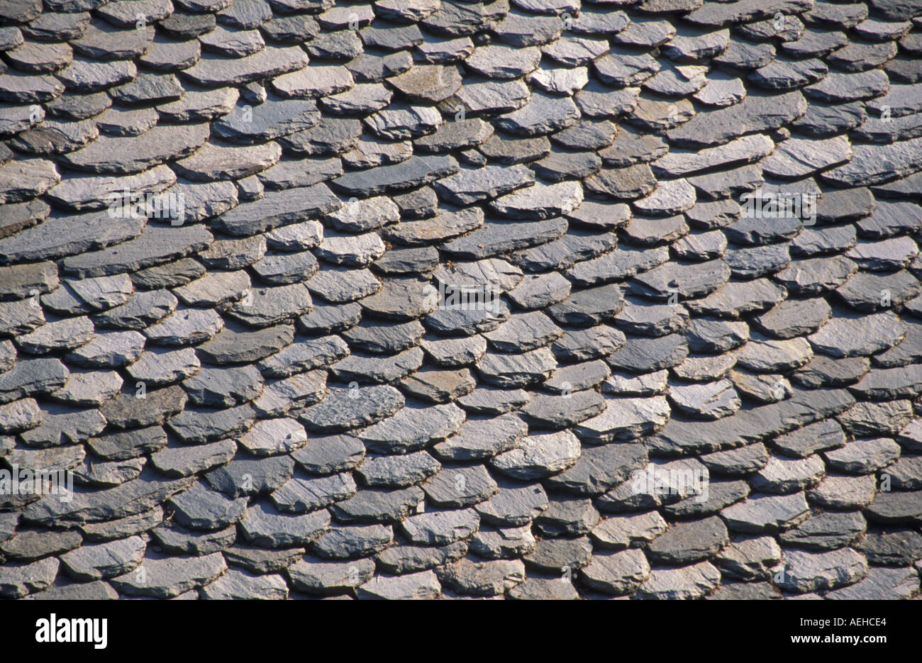 Stone roof tiles Stock Photo - Alamy