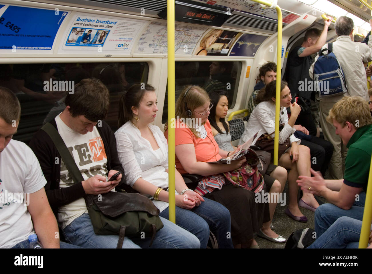 London underground man woman hi-res stock photography and images - Alamy