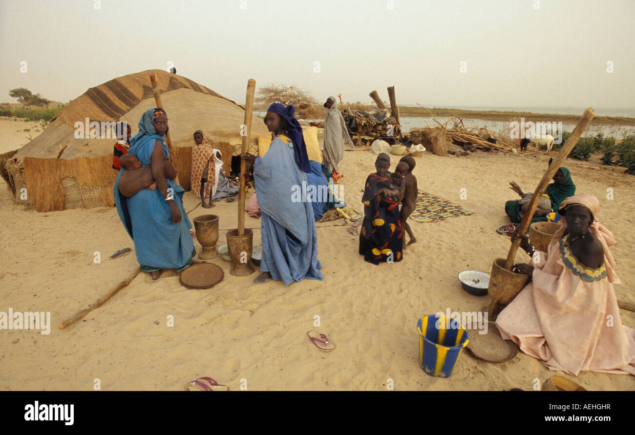 Poor boy rear view hi-res stock photography and images - Alamy