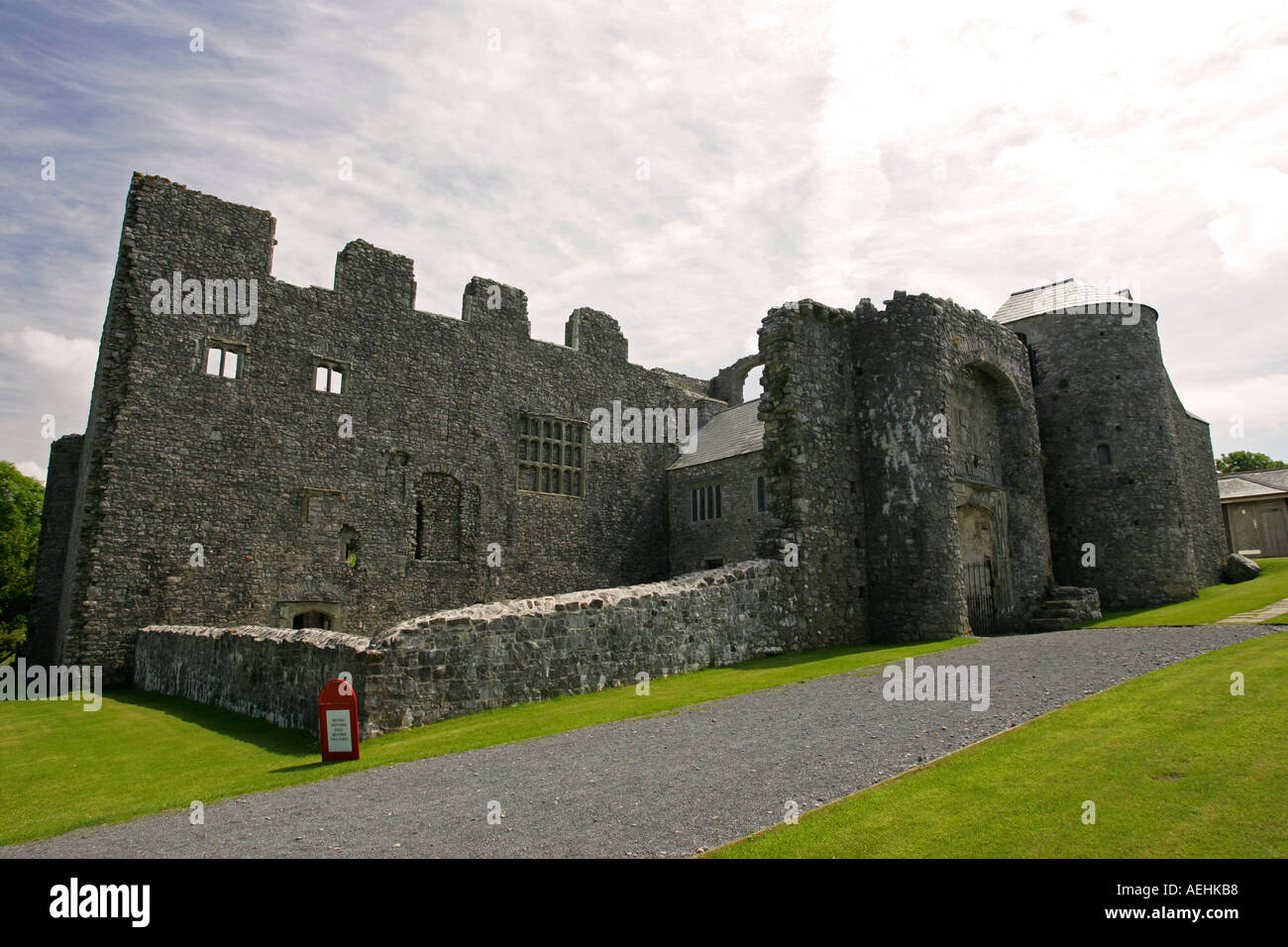 Oxwich castle hi-res stock photography and images - Alamy