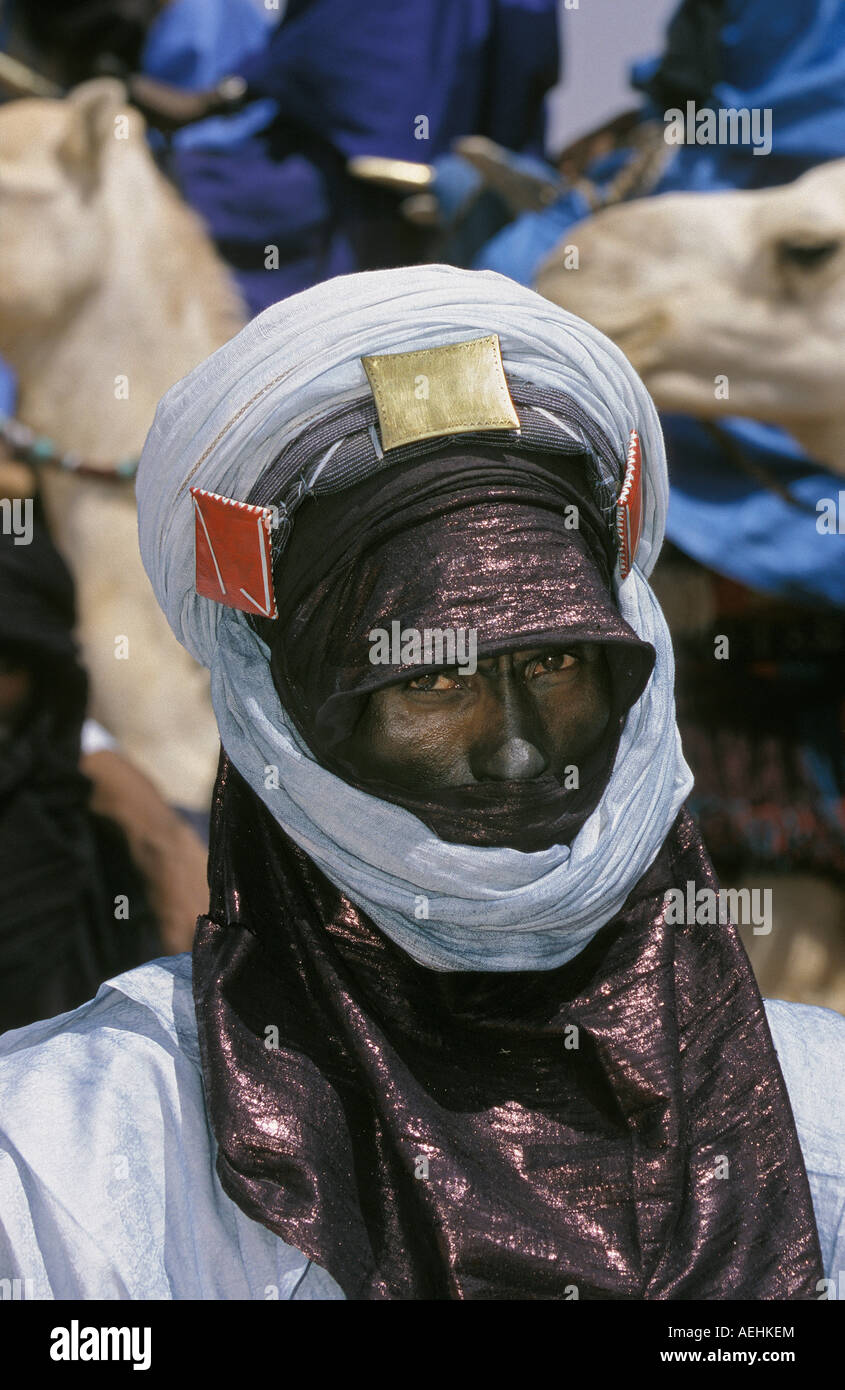 Mali Menaka near Gao, Man of Tuareg tribe with camel Stock Photo - Alamy
