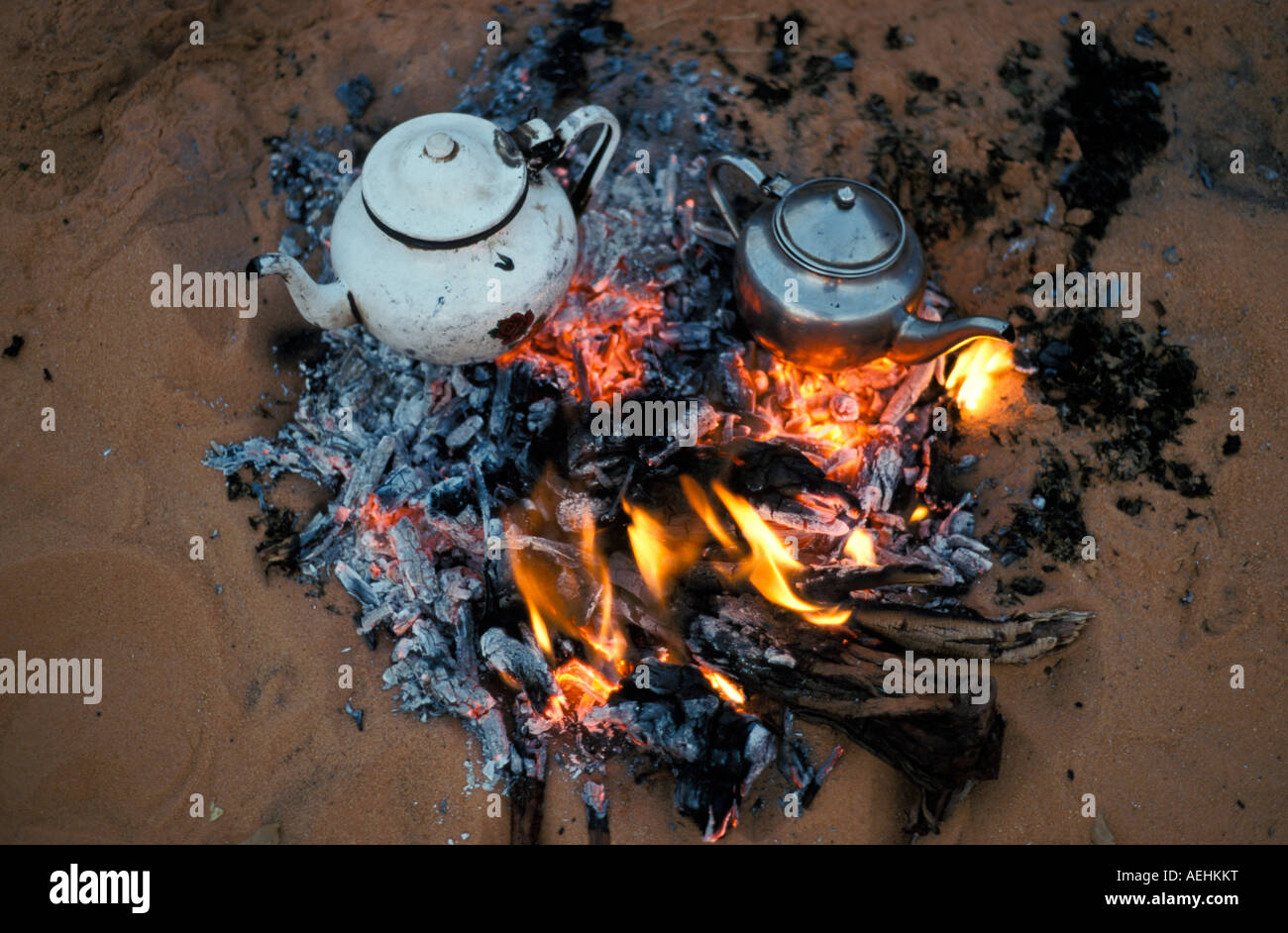 Tea in Tadrart Acacus desert Sahara Lybia Stock Photo - Alamy