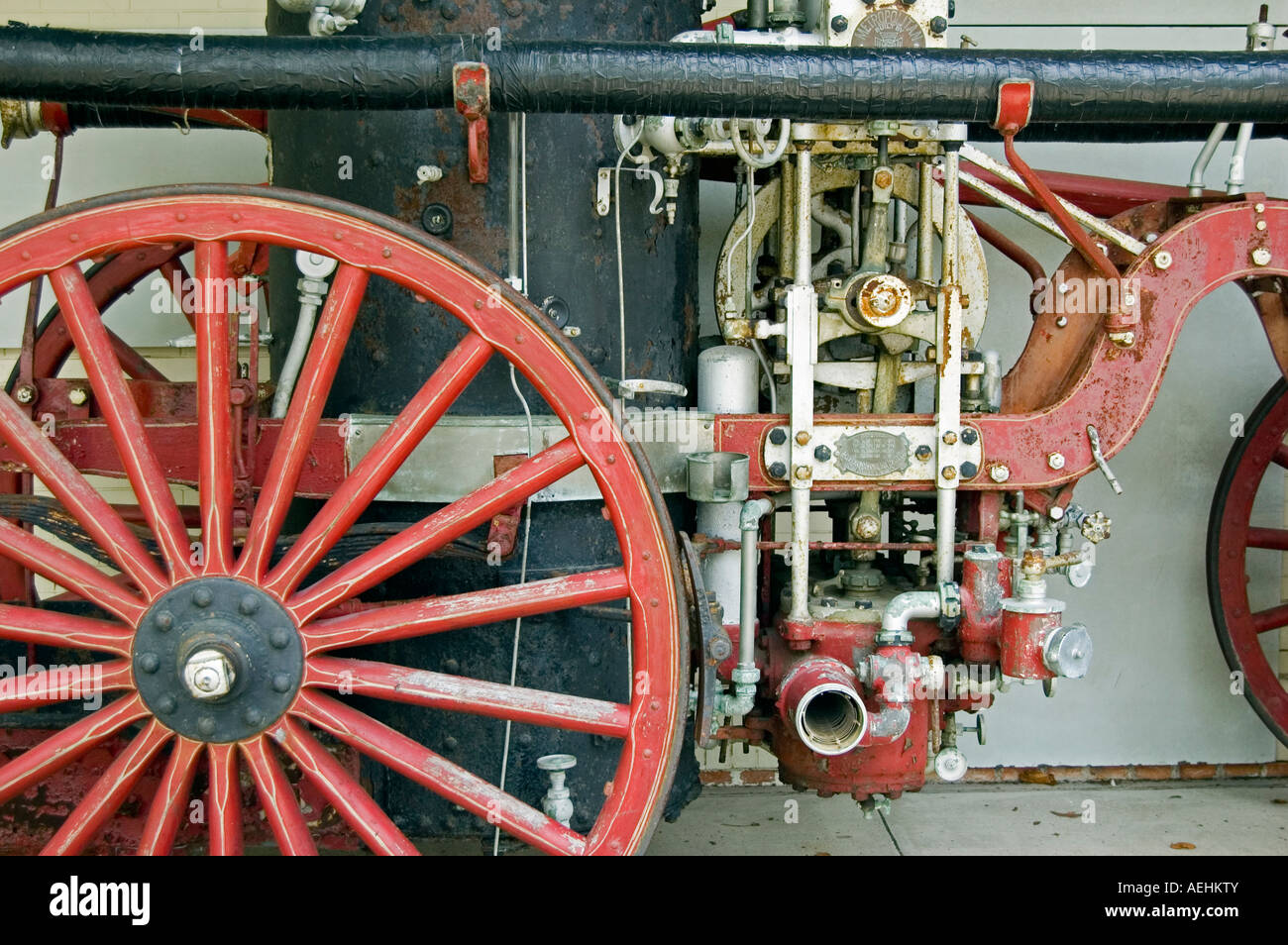 Old steamer engine Stock Photo - Alamy