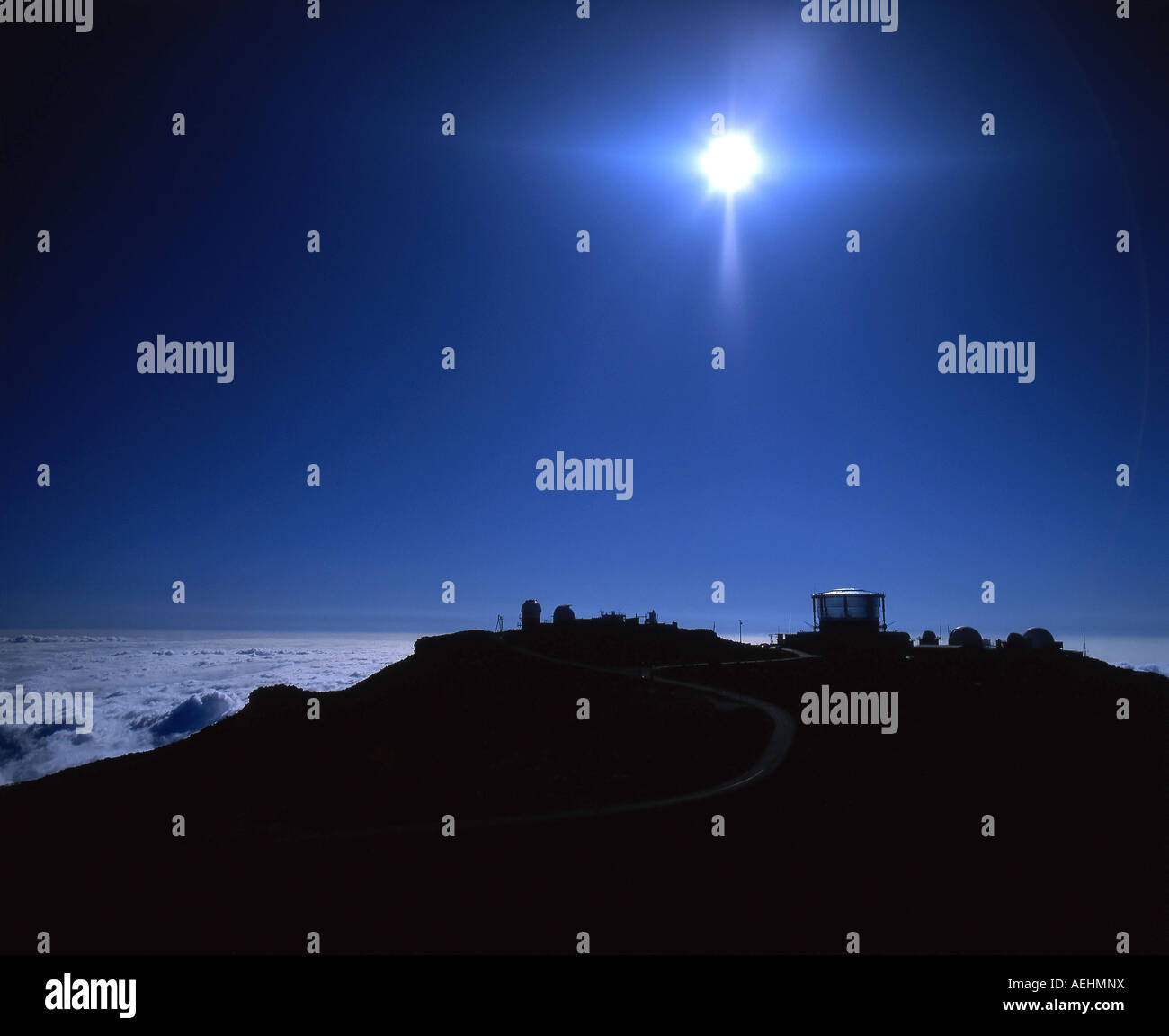 Maui space observation hi-res stock photography and images - Alamy