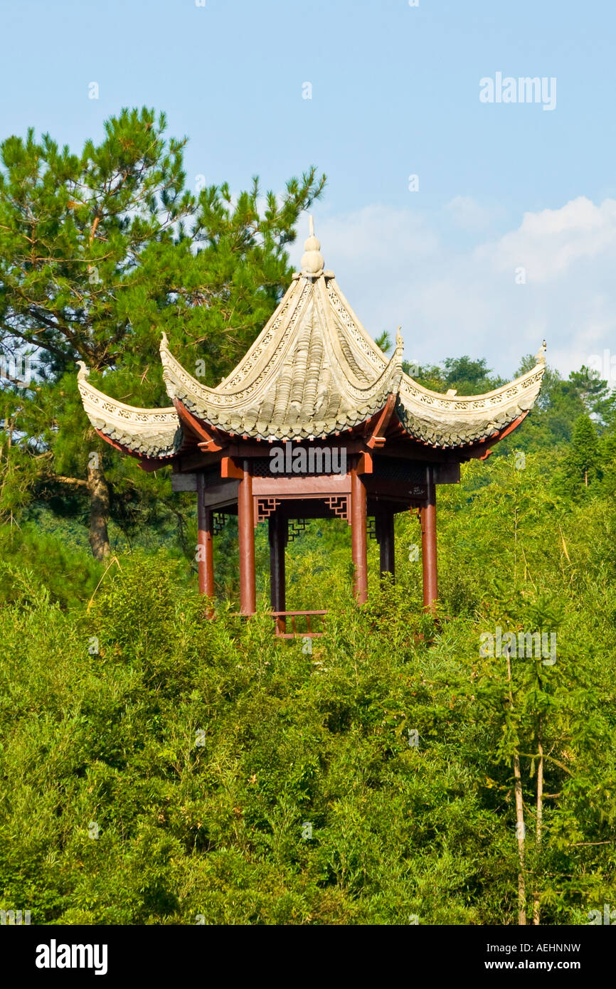 Oriental pagoda hi-res stock photography and images - Alamy