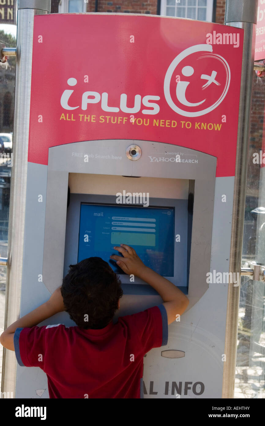 Upload001 hi-res stock photography and images - Alamy