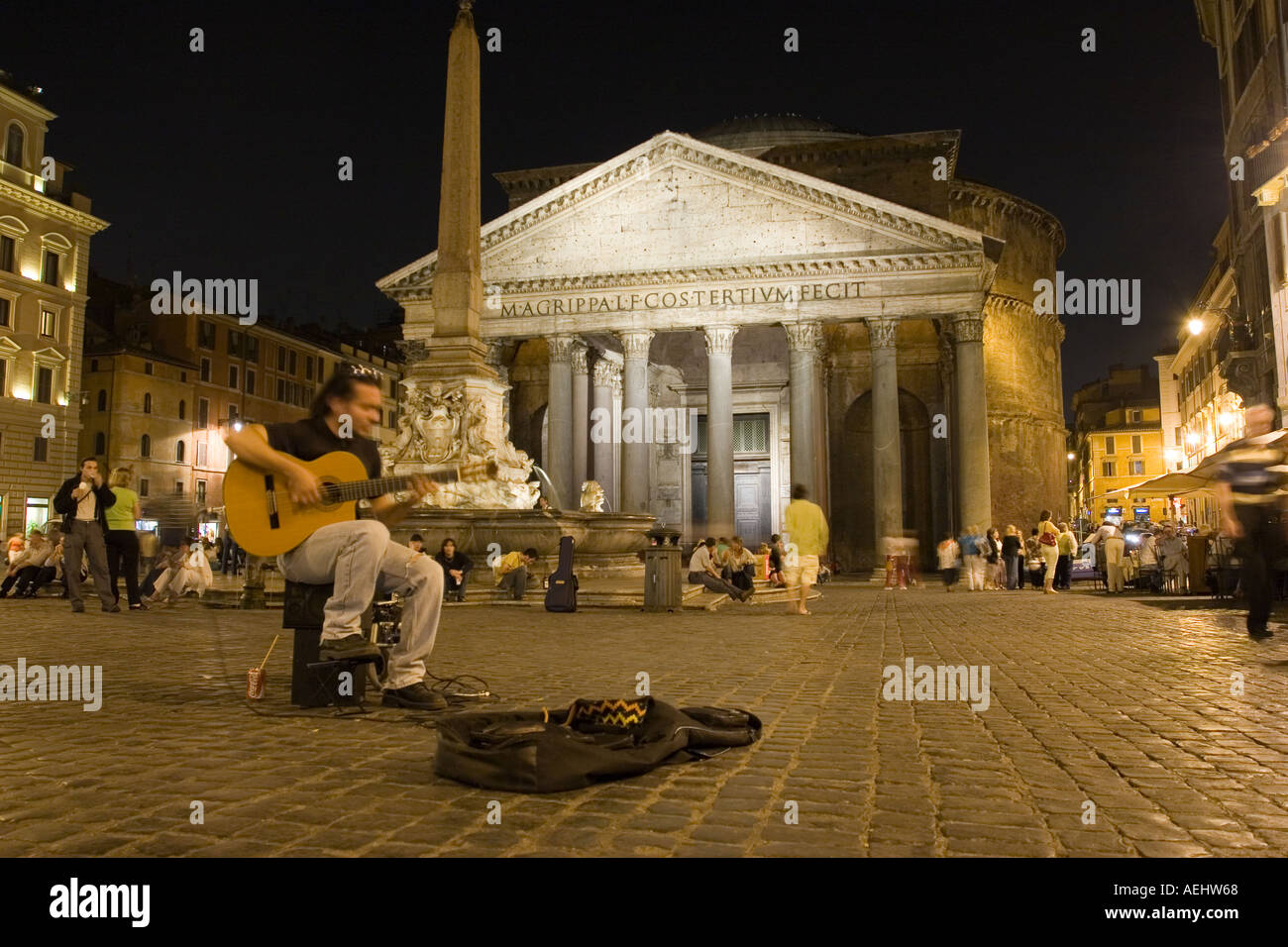 The Pantheon - Piazza Della Rotonda - Rome - Italy Stock Photo - Alamy
