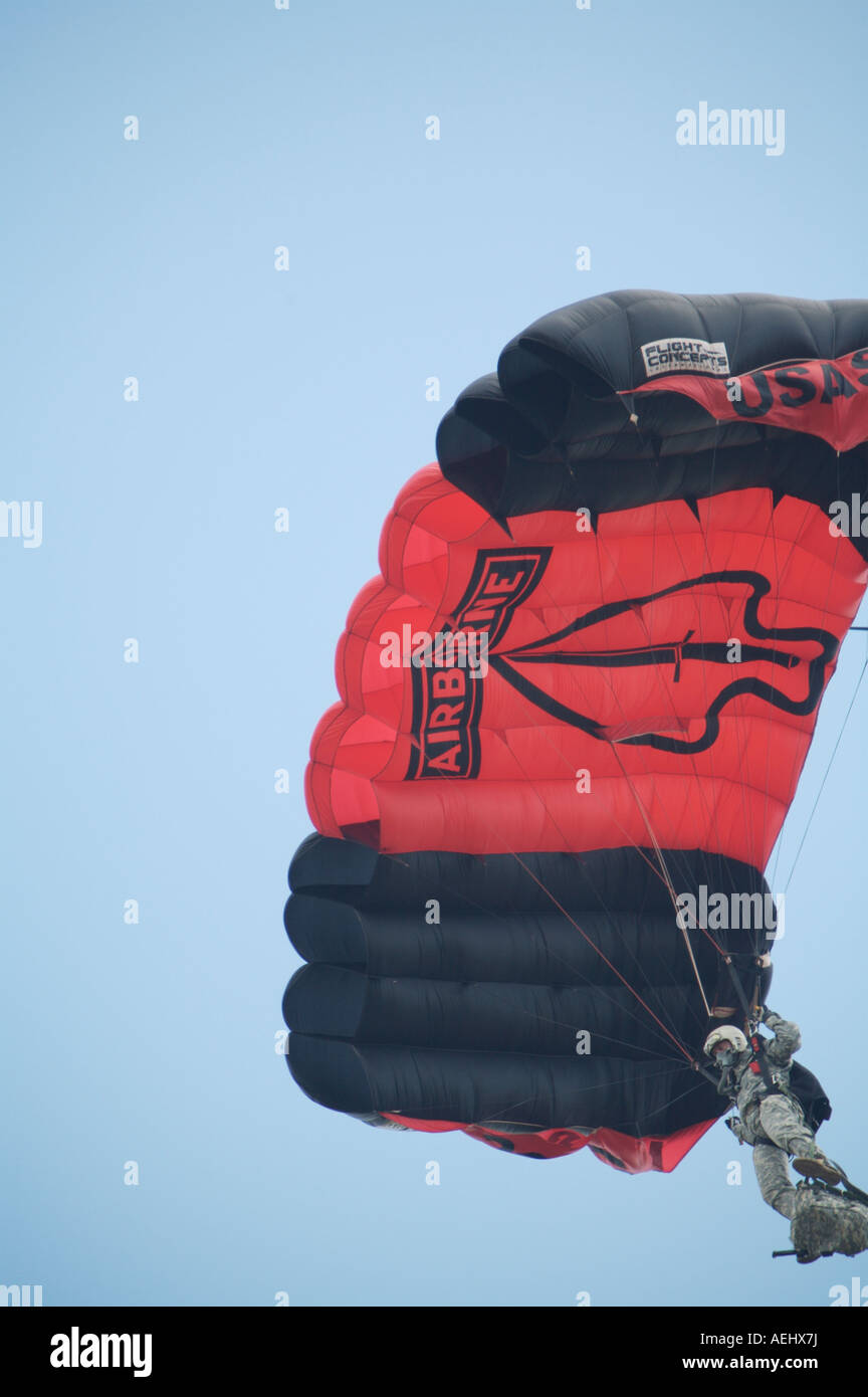 U S Army Special Operations Command Parachute Team The Black Daggers ...