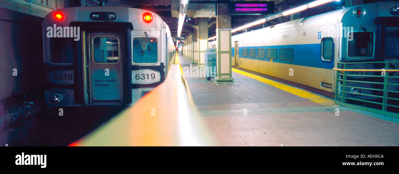 Interior of train station Stock Photo - Alamy