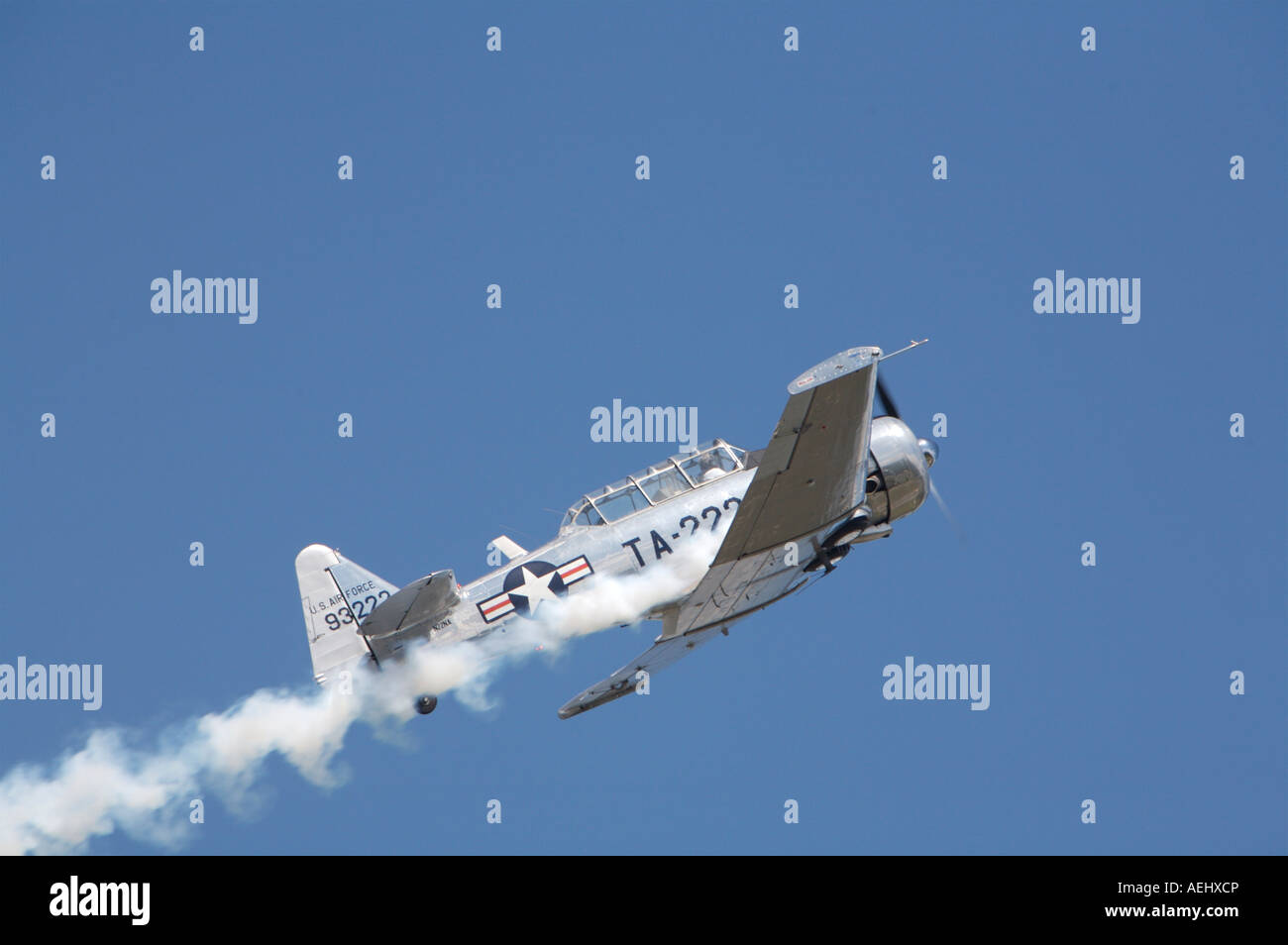 Snj t 6 texan vintage airplane hi-res stock photography and images - Alamy