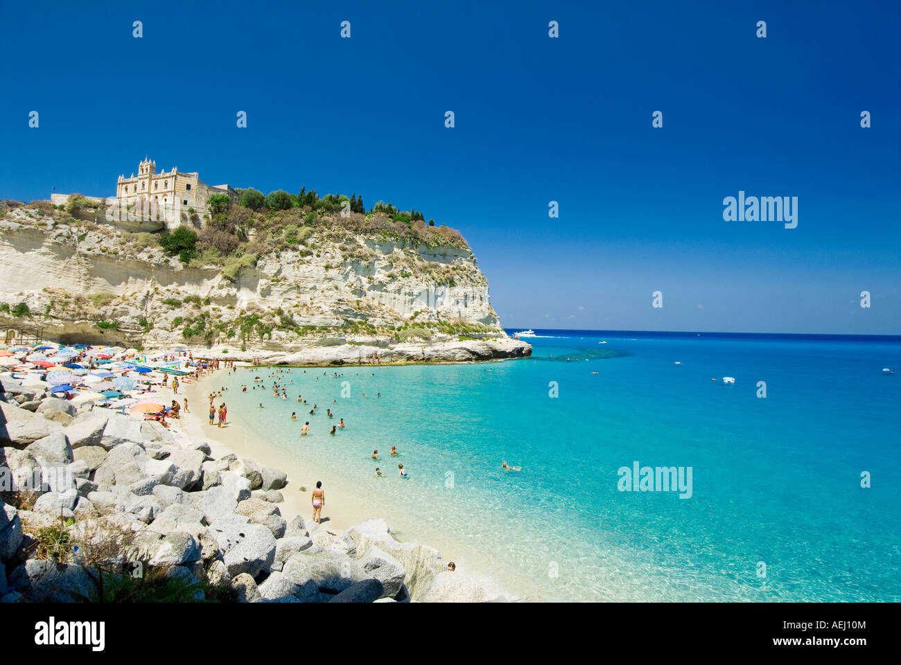 Diving tropea hi-res stock photography and images - Alamy
