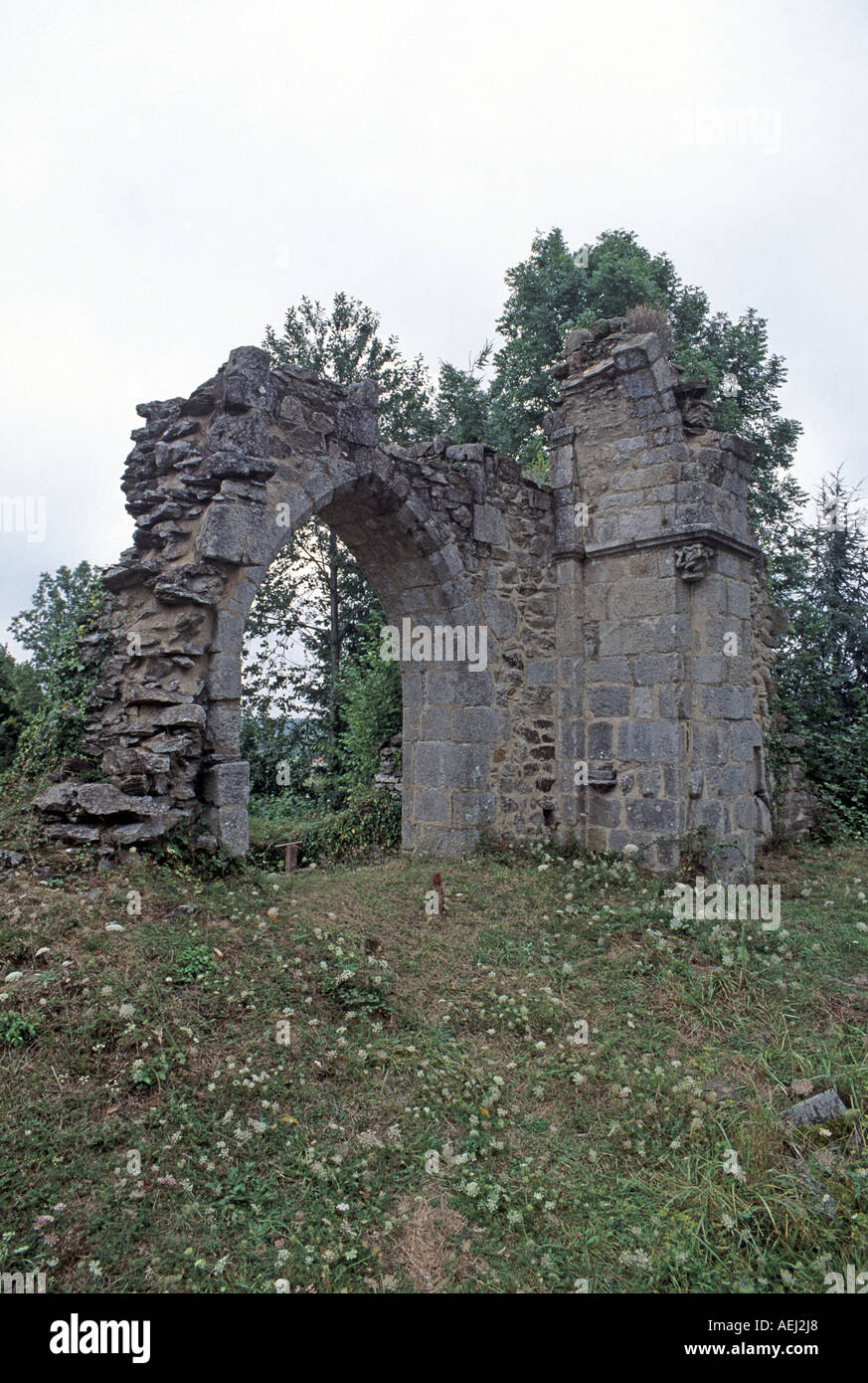 Chalus castle hi-res stock photography and images - Alamy
