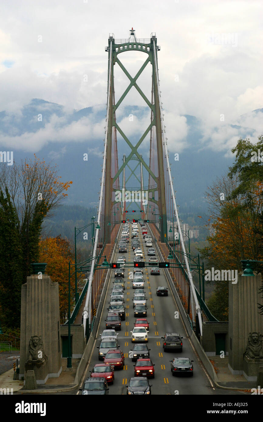 Lion vancouver bridge hi-res stock photography and images - Alamy