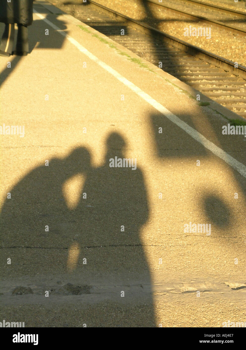 Woman shoulder man unrecognisable hi-res stock photography and images ...