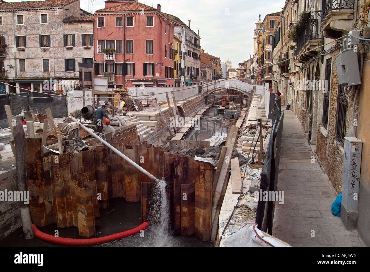 Repair to canal Venice, Italy Stock Photo - Alamy