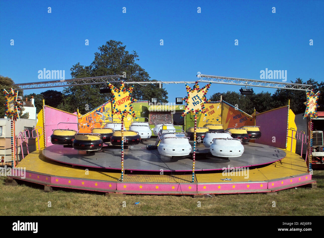 Swinging fair hi-res stock photography and images - Alamy