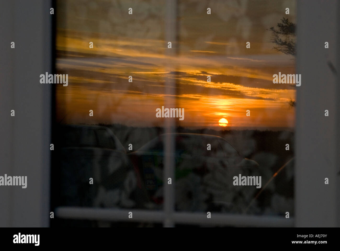 Sun reflection in window hi-res stock photography and images - Alamy