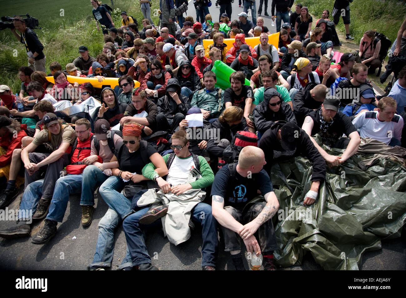 Anti globalization movement hi-res stock photography and images - Alamy