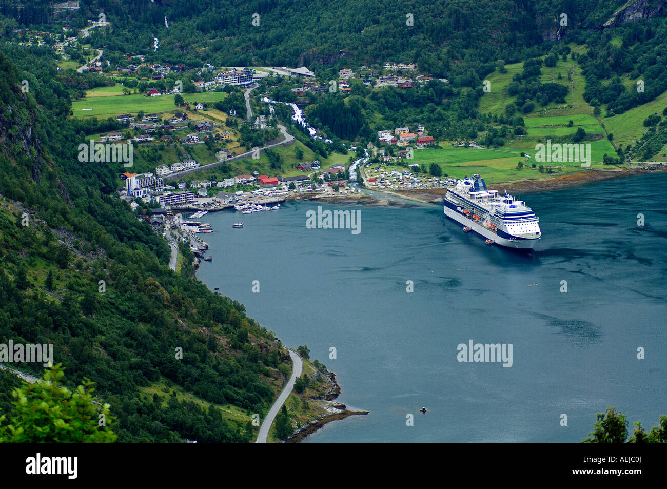 Hurtigrute hi-res stock photography and images - Alamy