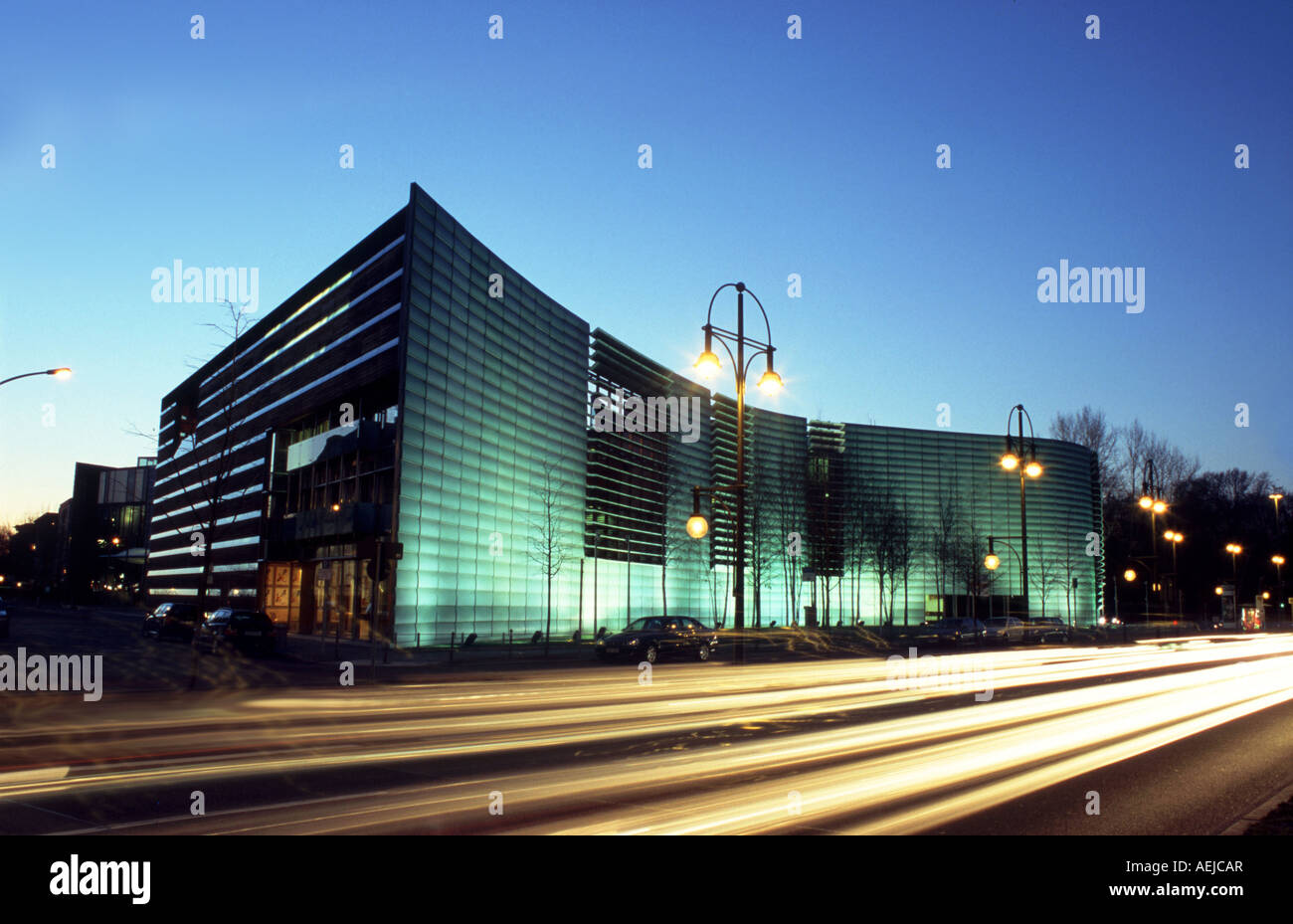 Embassies evening hi-res stock photography and images - Alamy